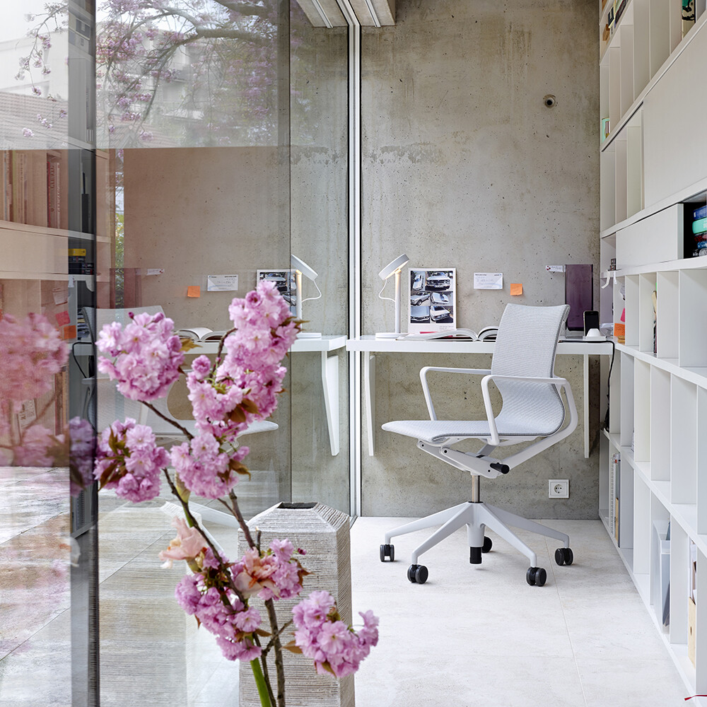 Vitra Physix Studio Chair | Utility Design