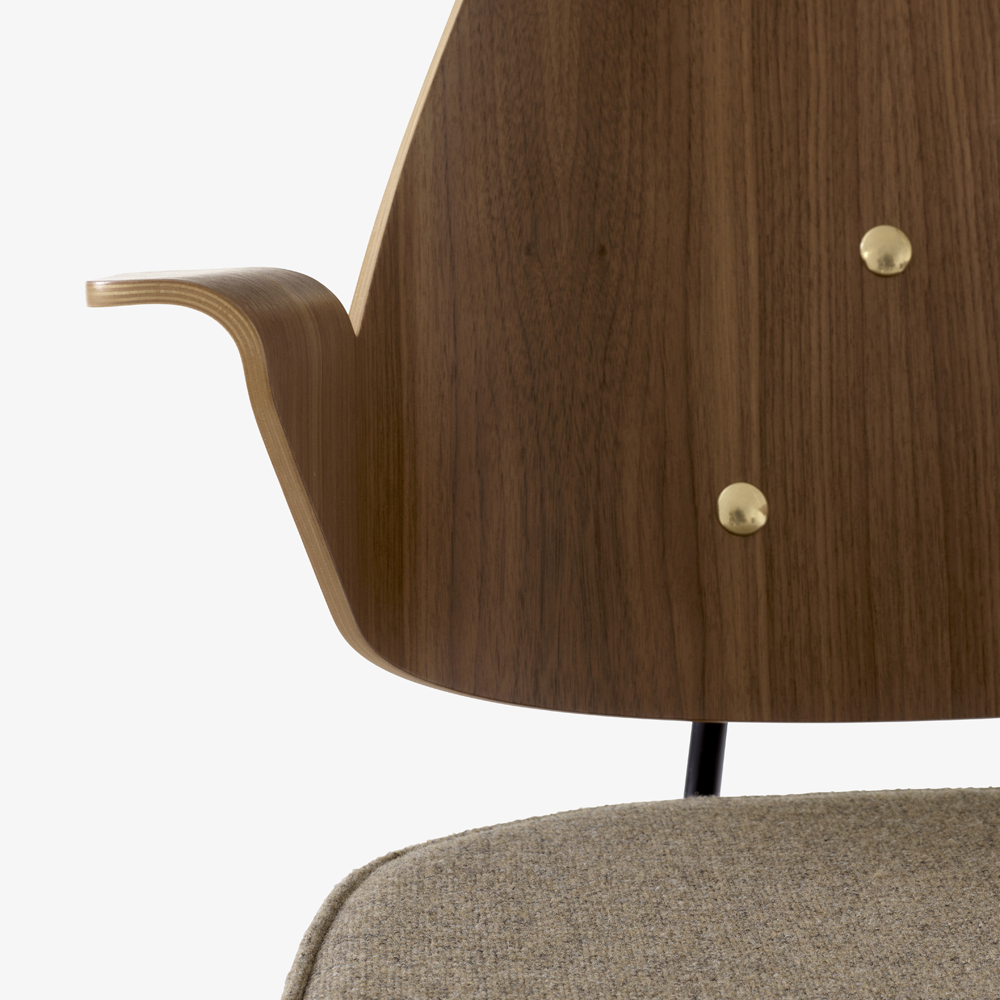 &Tradition RD7 RFH Armchair | Utility Design UK