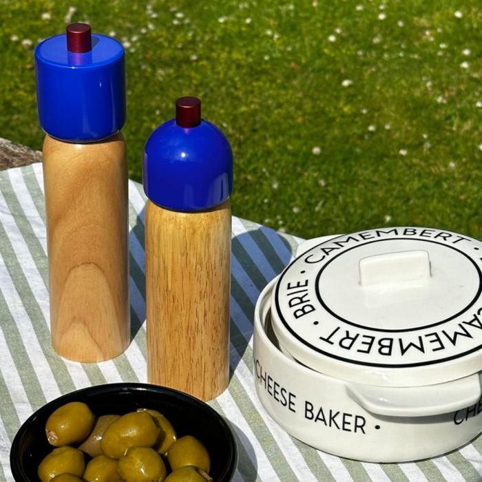 Buy the MAEGEN Salt & Pepper Grinder | Navy & Red