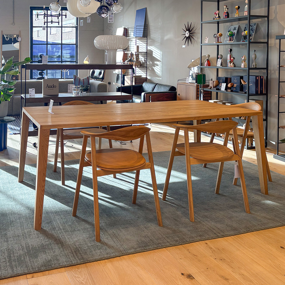 Buy the Bolia Graceful Solid Oiled Oak Table | Outlet Sale