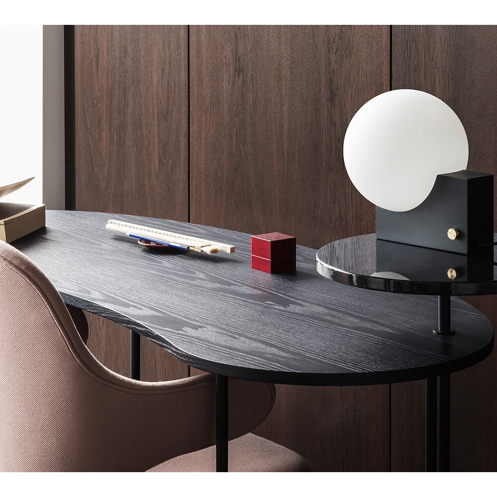 &Tradition Palette Desk JH9 | Utility Design