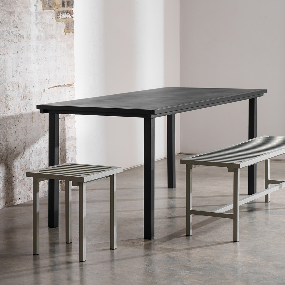 NINE 19 Outdoors Dining Table - Black | Outlet Sale
